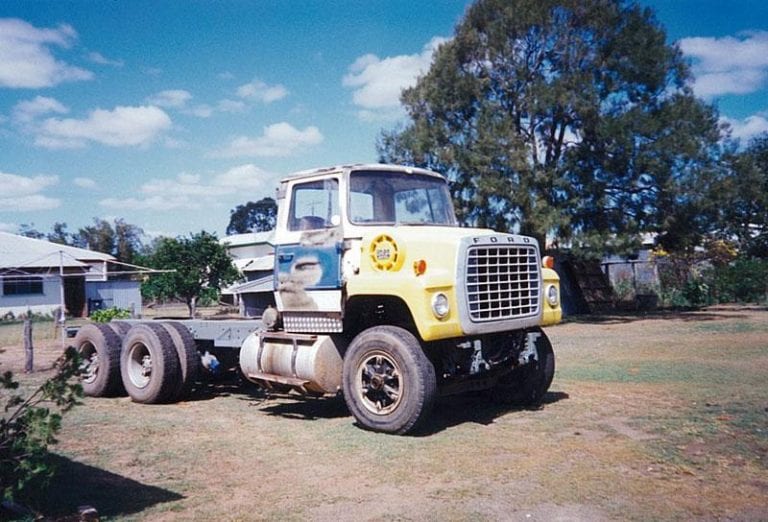 About Us | Warren Transport